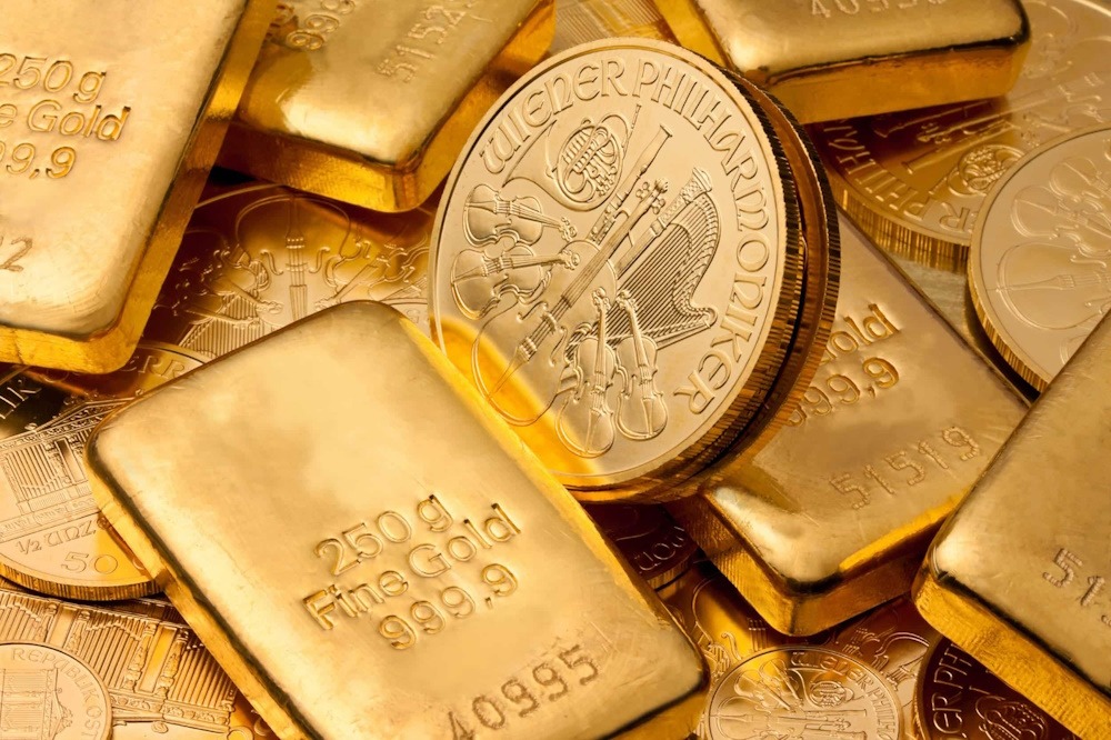 Gold Nears Two-Week Low as Investors Cash In | COMEX Live